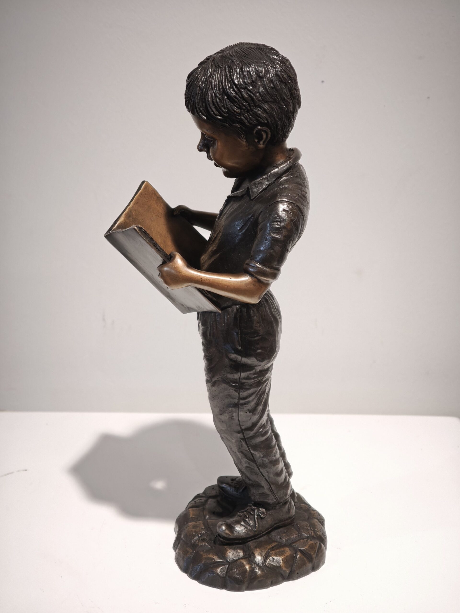 Other Statue bronze Reading Boy 30cm - Eliassen.nl