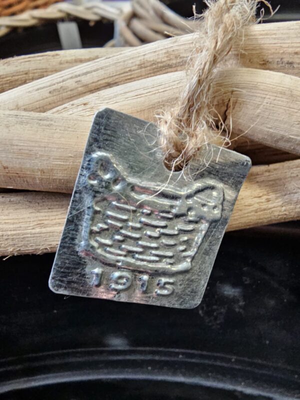 Other Fire basket Extra thick rattan square gray with wheels 52cm ...